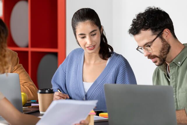 Guide to Hiring Employees in Chile | Recruiters LineUp